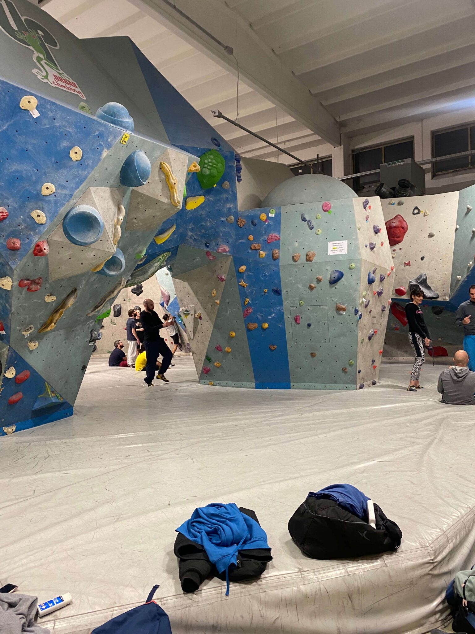 Bouldering hos UP Urban Climping, Bologna 2023